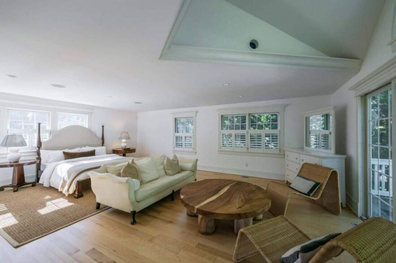 Huge Island Getaway Pool Hot Tub Walk To Beach - Sag Harbor, NY