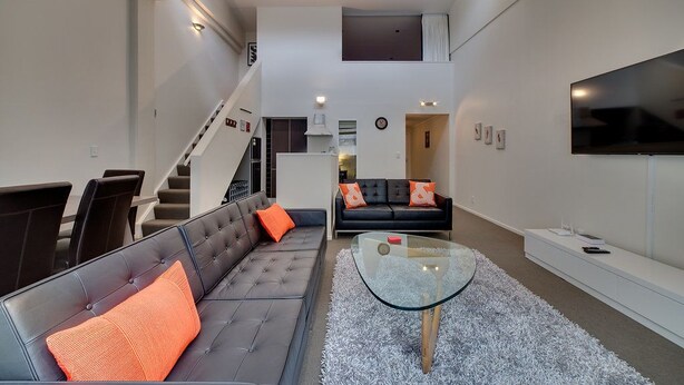 Apartamento, 2 quartos | Sala de estar | Televisor LED, Netflix 