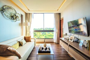 Suíte família | Cofres nos quartos, escrivaninha, quartos à prova de som