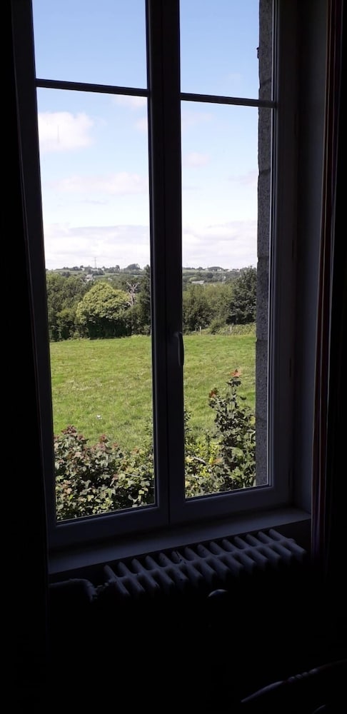 5 Bed Historical Farmhouse In Villedieu Les-poeles (Home Of Racehorse ‘Ozo') - Normandy