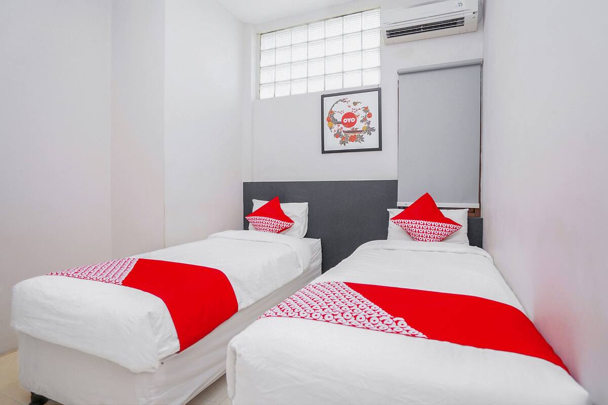 Secretária, Wi-fi grátis, roupa de cama fornecida 