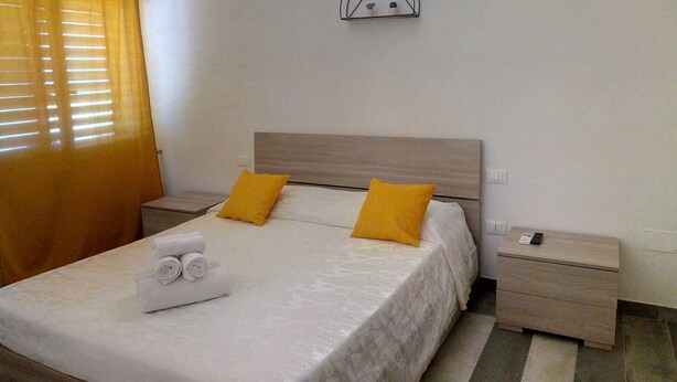 Quarto clássico | Wi-Fi de cortesia, roupa de cama