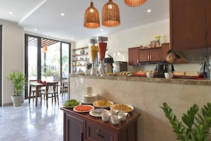 Café da manhã (VND 50000 por pessoa)