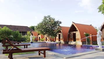 Piscina externa