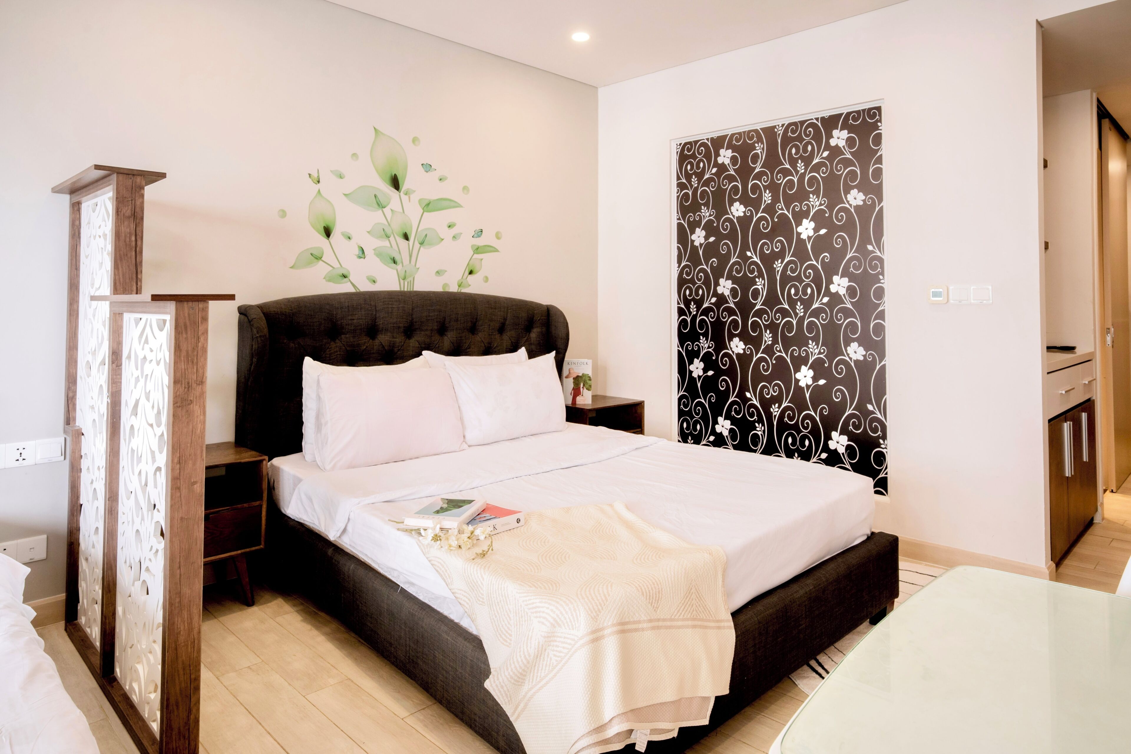 Apartamento superior | Roupas de cama premium, edredons de pluma