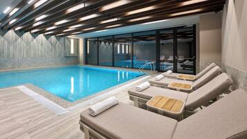 Piscina interna