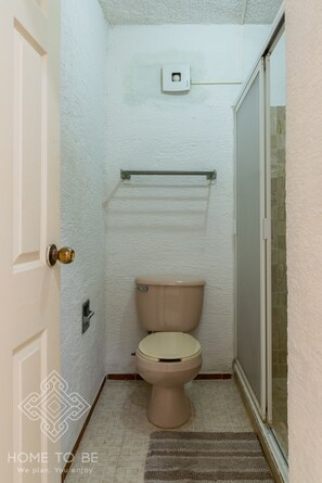 1 quarto, Wi-Fi de cortesia, roupa de cama