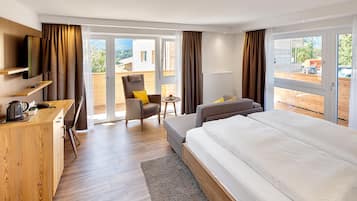 Quarto família (Linde) | Roupas de cama premium, frigobar, cofres nos quartos, escrivaninha