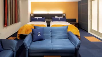 Quarto Twin Superior, acessível, não fumadores | 1 quarto, secretária, cortinas/cortinados opacos, quartos insonorizados