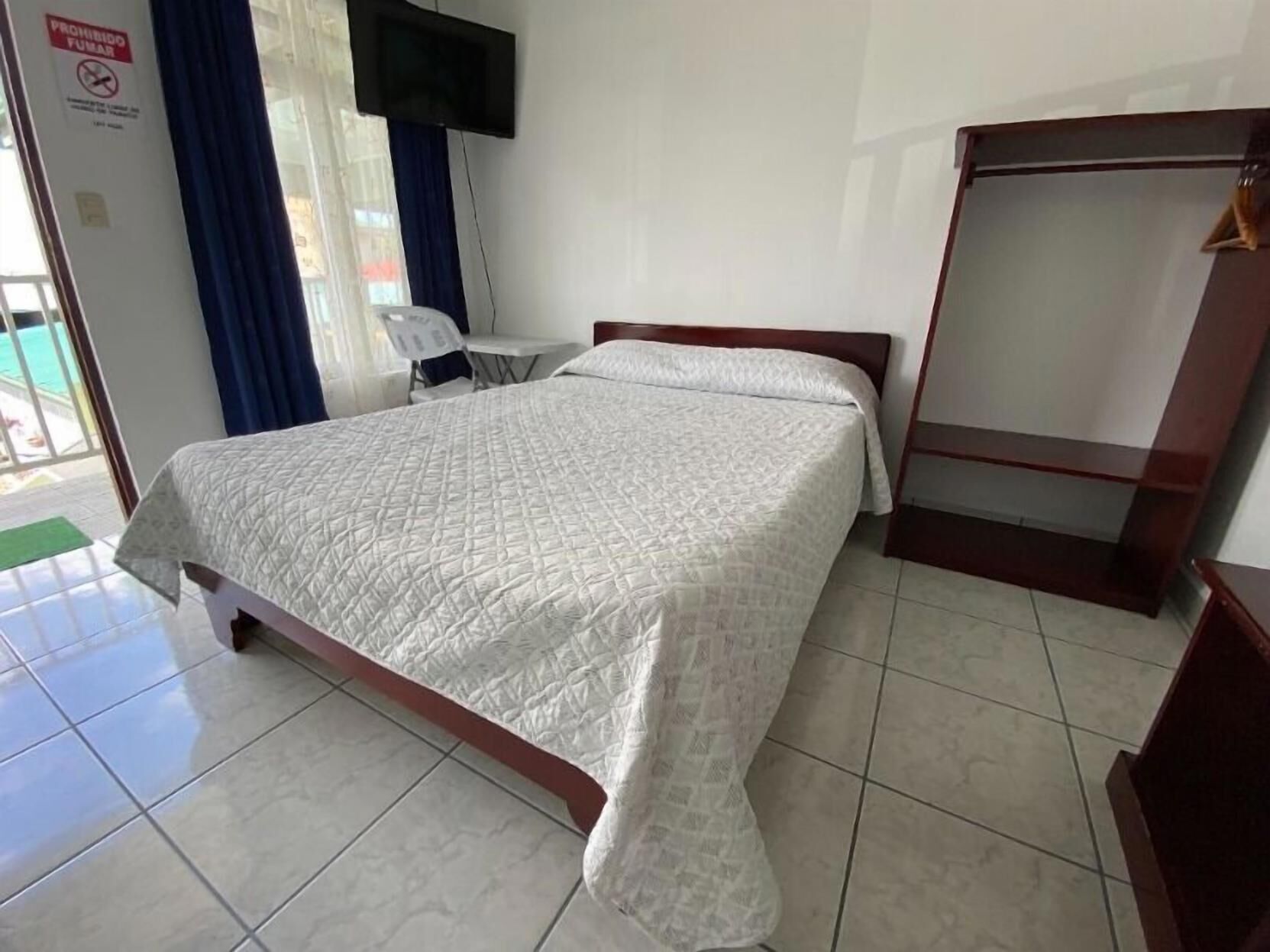 Wi-fi grátis, roupa de cama fornecida 