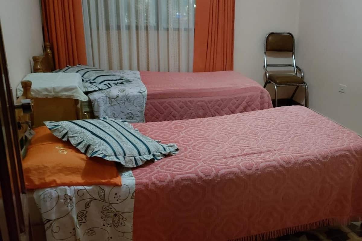 Quarto Twin Económico | Cortinas/cortinados opacos, quartos insonorizados, Wi-fi grátis