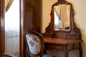 Apartamento superior | 1 quarto, roupas de cama antialérgicas, individualmente decorados