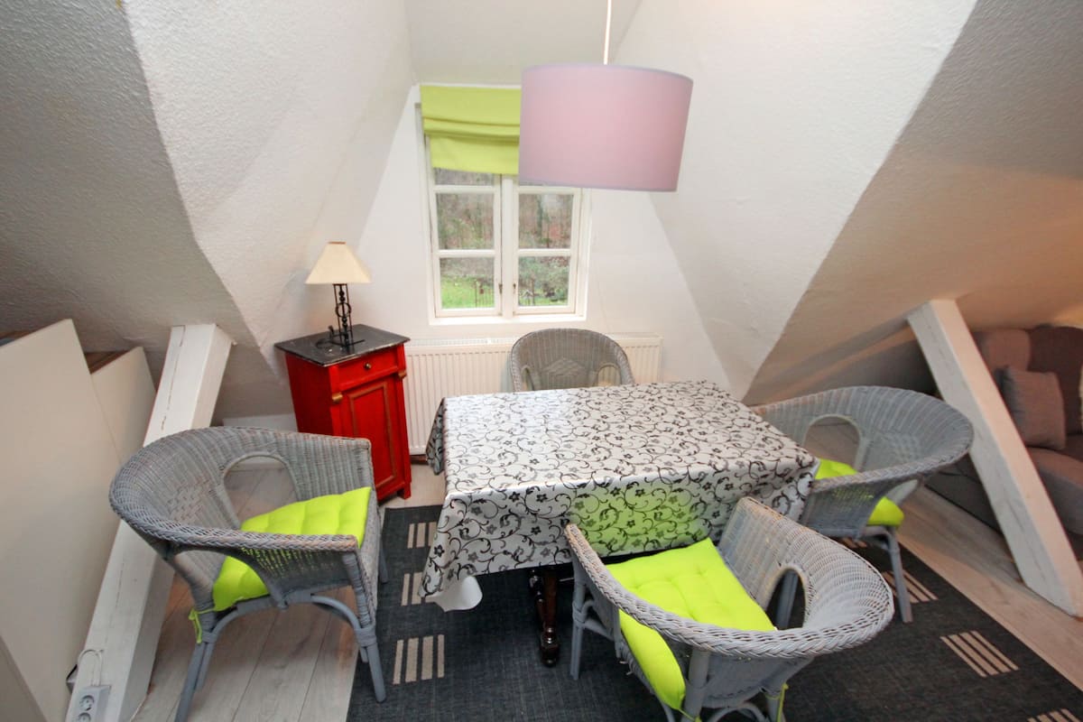Apartamento, 1 quarto | Sala de estar | Televisor LED 