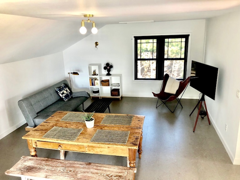 Loft Ultra Moderne, North End Tacoma (Ruston) Avec Vue Sur L'eau - Tacoma, WA