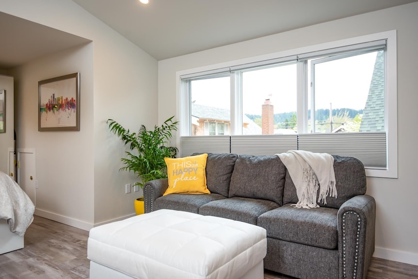 Jewel In The Sky: Modern, Private, Luxurious Loft + Ev Charger! - Gladstone, OR