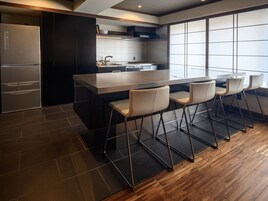 Apartamento premium | Cozinha privada | Geladeira, chaleira elétrica