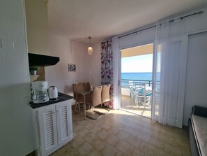 Apartamento | Sala de estar | Televisor 
