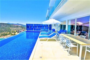 Piscina exterior
