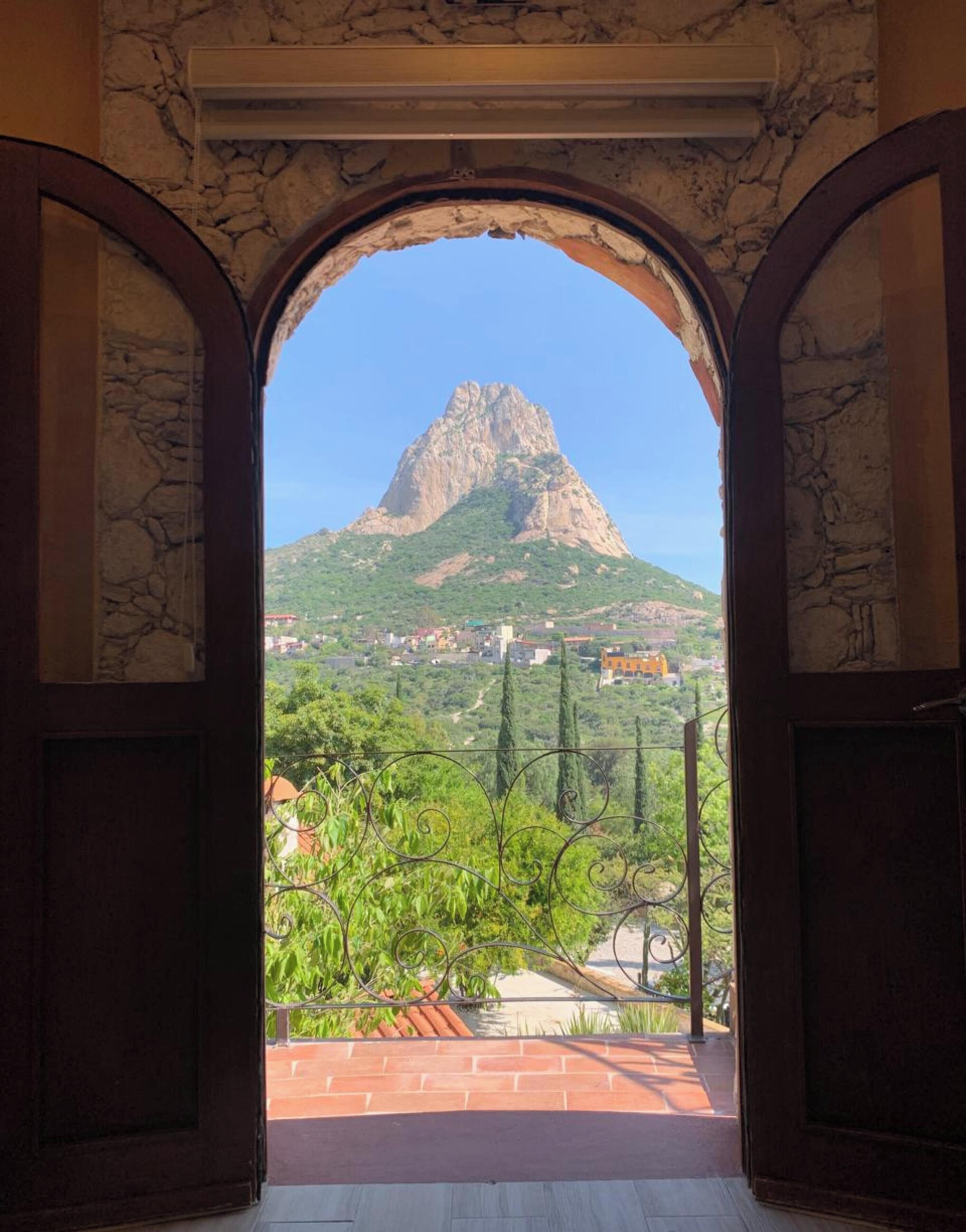 Cabana executiva | Roupas de cama premium, edredons de pluma, cofres nos quartos