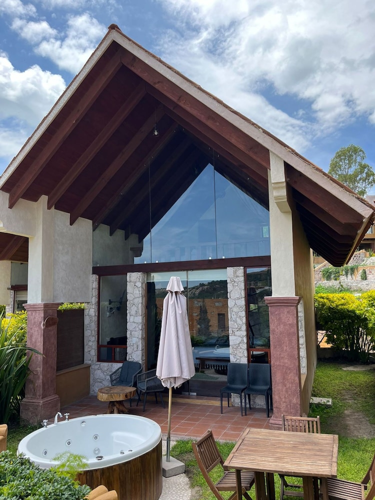 Hotel Zidada And Chalets - Bernal