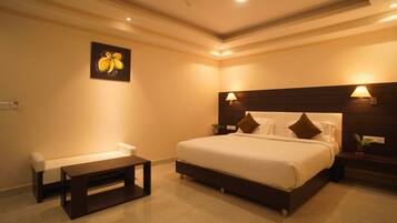 Quarto executivo | Escrivaninha, espaço de trabalho para notebook, quartos à prova de som