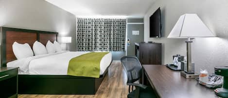 Quarto Standard, 1 cama king-size, não fumadores | Ferro/tábua de engomar, Wi-fi grátis, roupa de cama fornecida