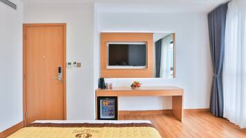 Quarto luxo (Premier) | Roupas de cama premium, frigobar, cofres nos quartos, escrivaninha