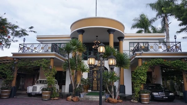 Fachada da propriedade