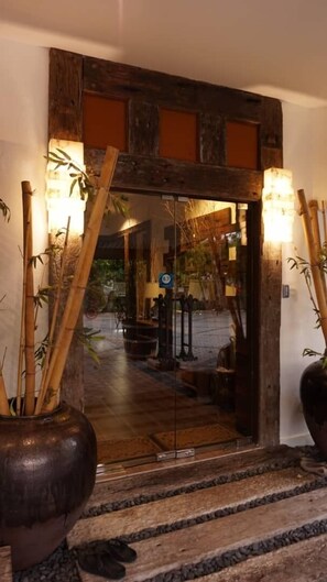 Entrada do alojamento