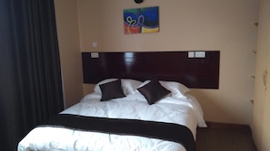 Apartamento, 2 quartos | Roupas de cama premium