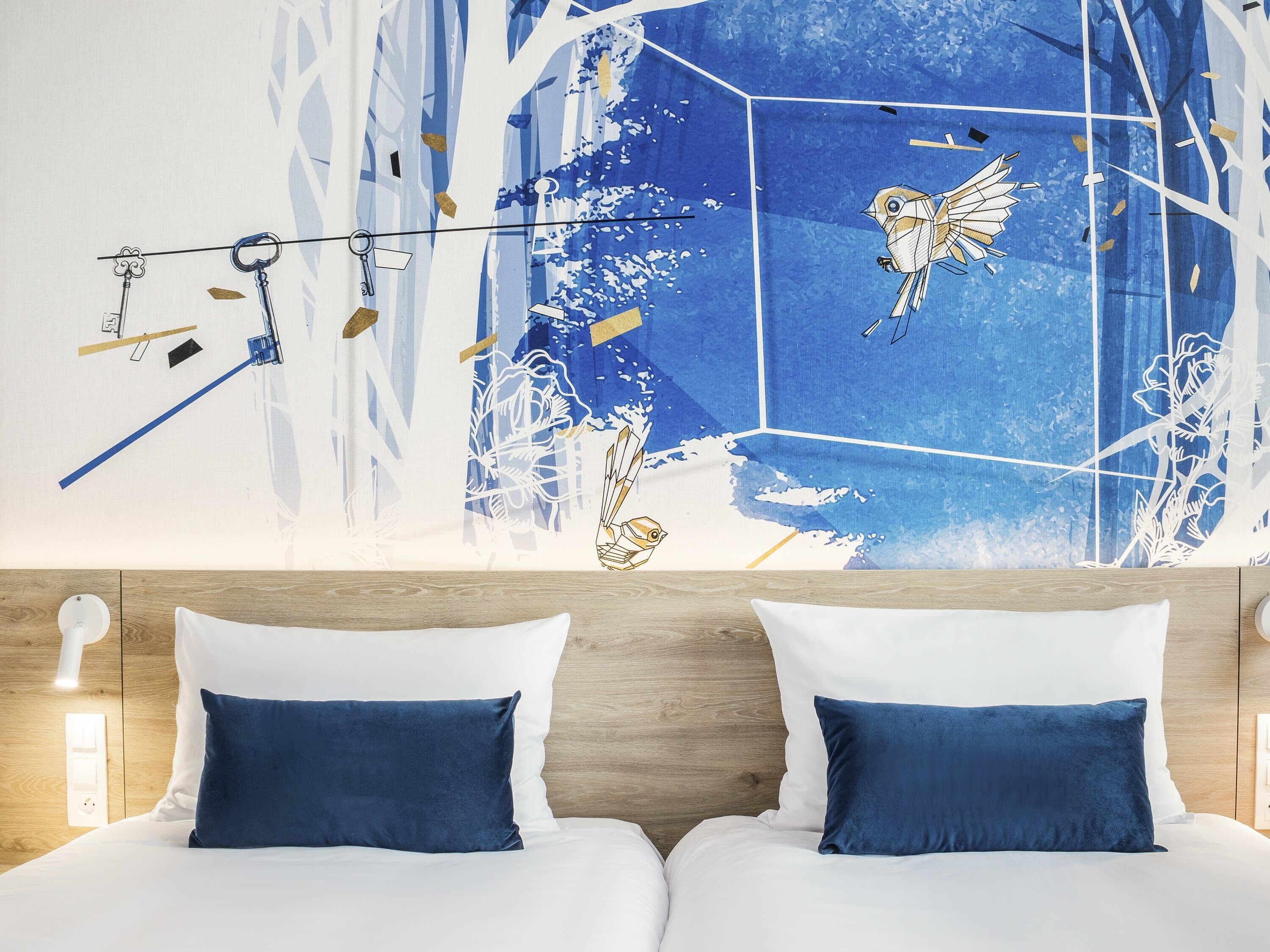 Quarto, 1 cama de casal e sofá-cama | Secretária, cortinas/cortinados opacos, quartos insonorizados 