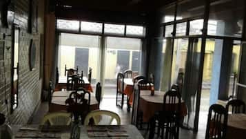 Pequeno-almoço continental diário (35 GTQ por pessoa)