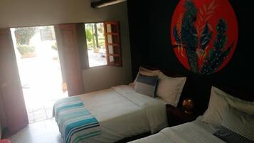 Quarto luxo | Wi-Fi de cortesia, roupa de cama