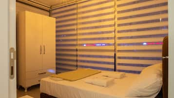 2 quartos, camas de colchão Select Comfort, secretária