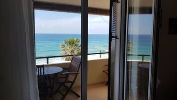 Apartamento, 2 quartos | Praia | Na praia