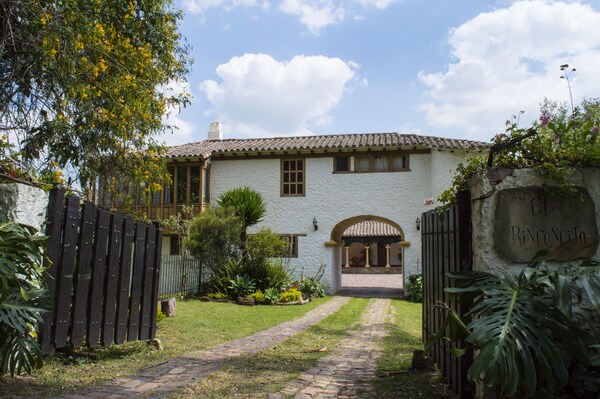Habitación En Hacienda Campestre Con Terraza. - Cota