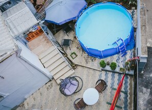 Piscina exterior sazonal 