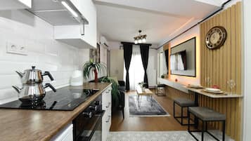 Suíte superior, cozinha, em edifício anexo | Cozinha americana privada | Geladeira