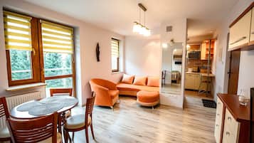 Apartamento (5) | Sala de estar | TV de ecrã plano