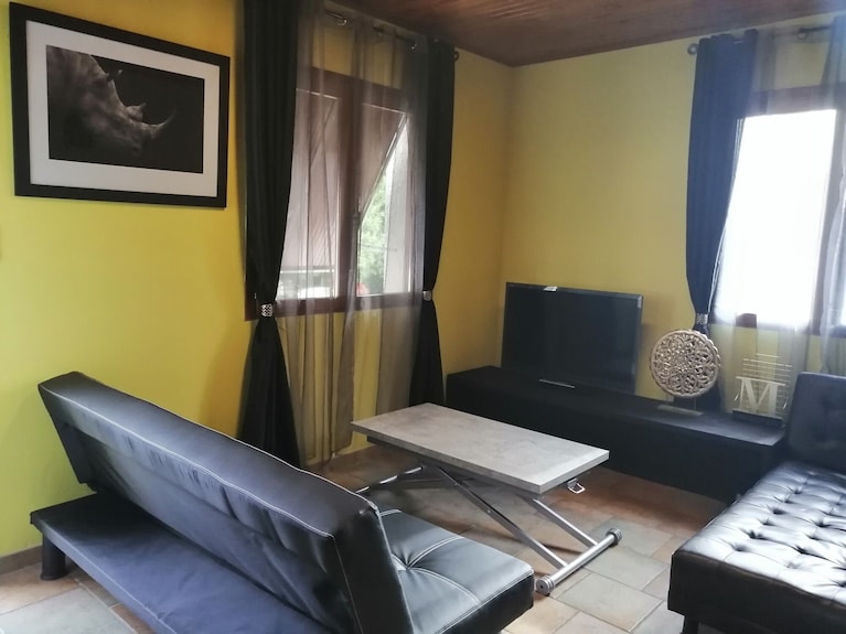 Les Lions "Meublé Extension Résidence Principale " 4 Places 5 Si 2 Moins 10a. - Lunel