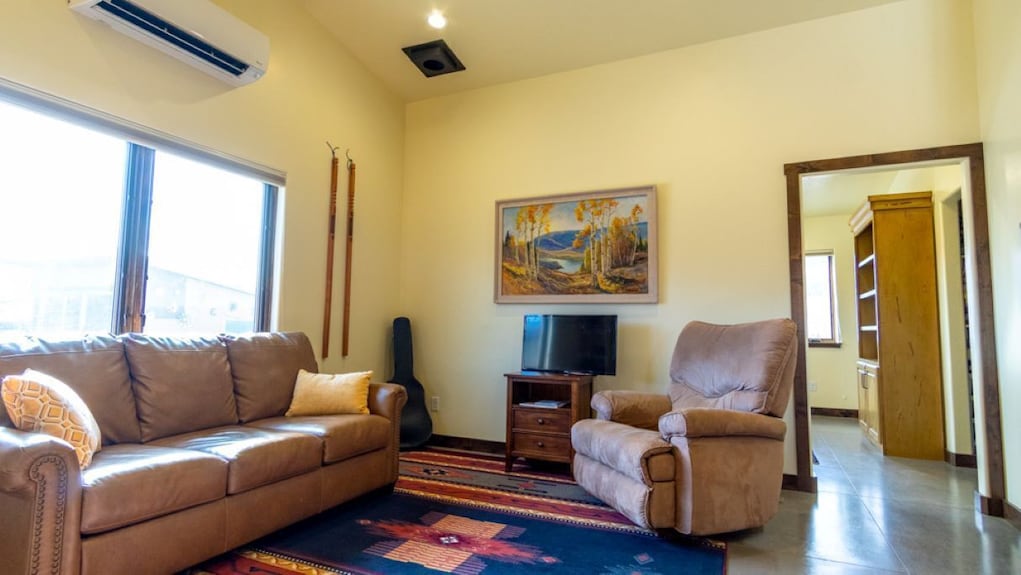 Beautiful Cottage In The Rocks - Oowah Lake, UT