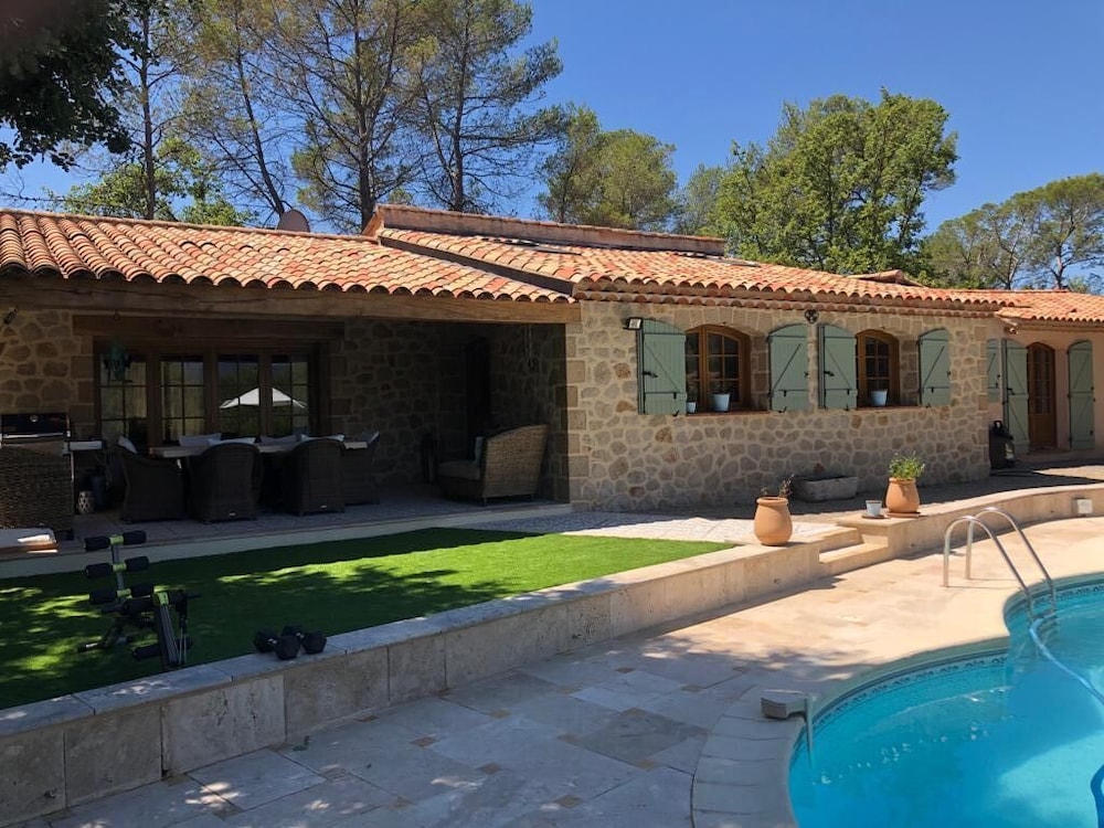 Immaculate 5* Residence In Beautiful Fayence - Saturday To Saturday Bookings Svp - Fayence