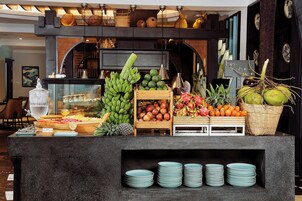 Buffet de pequeno-almoço