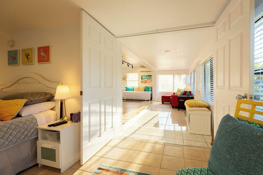 Casa Del Tren - Rare Availability + Serious Fun! - Safety Harbor, FL