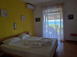 Casa, 1 quarto | 1 quarto, berços (sobretaxa), Wi-Fi de cortesia, roupa de cama