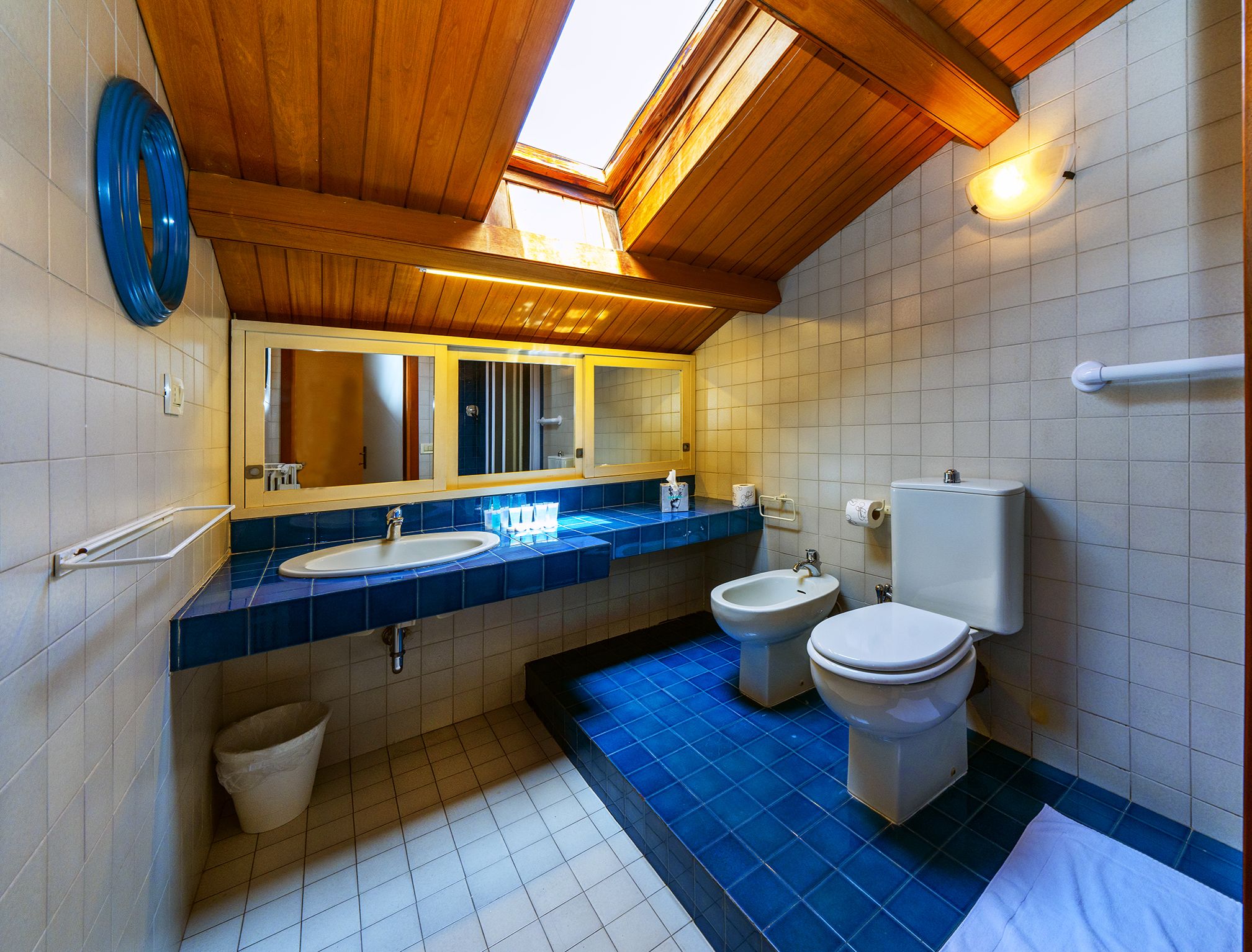 Apartamento, 5 quartos, vista para o mar | Casa de banho | Um secador de cabelo, um bidé, toalhas fornecidas, sabão 