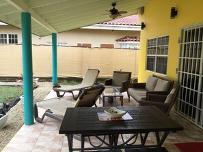 Villa, 2 quartos | Terraço/pátio interior