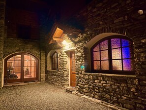 Sauna, banheira de hidromassagem 