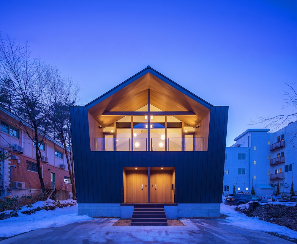 White Fox Chalet - Japan