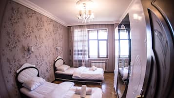 Apartamento | Secretária, ferro/tábua de engomar, Wi-fi grátis
